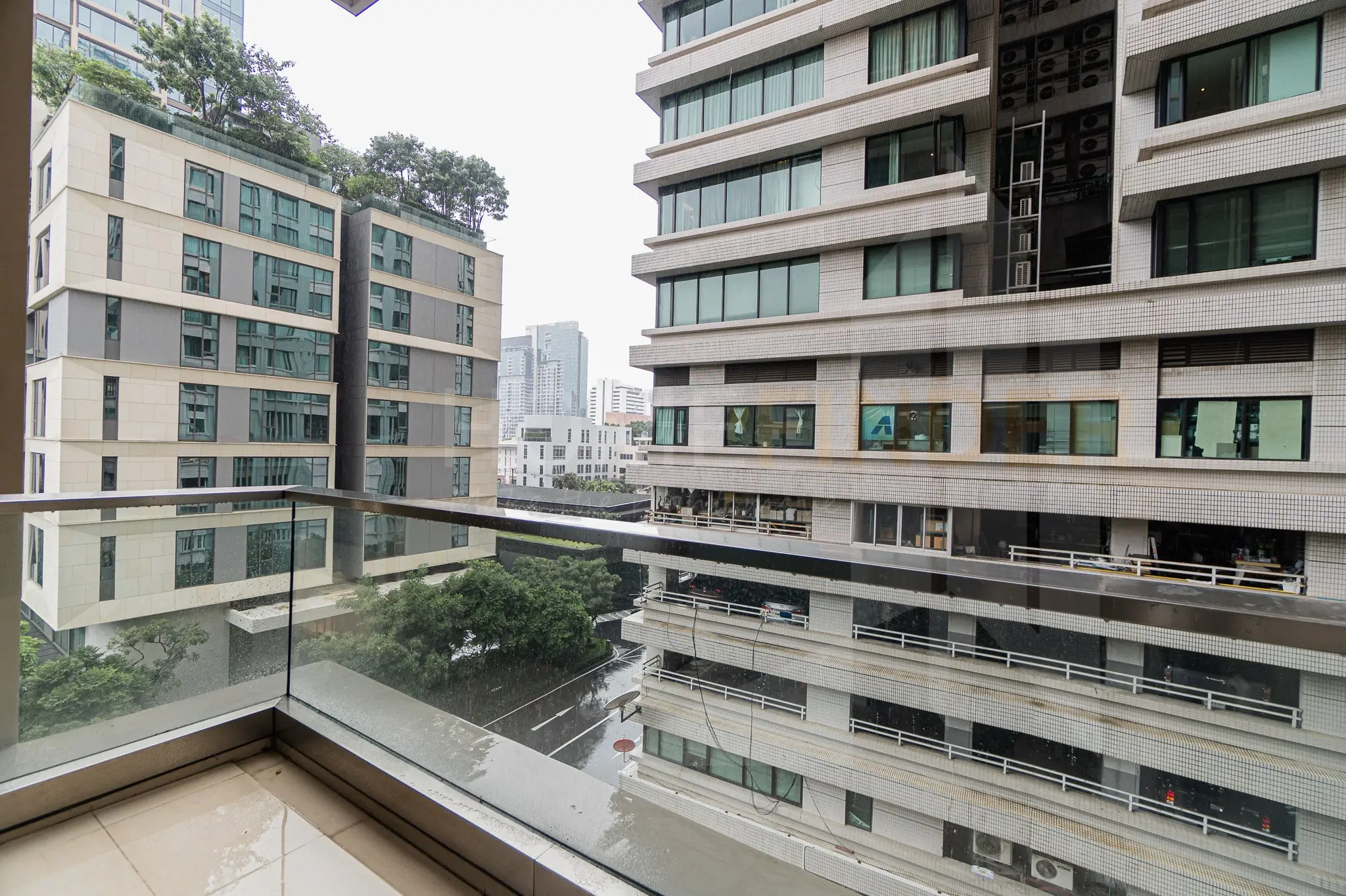 Sindhorn Residence | Home Finder Bangkok